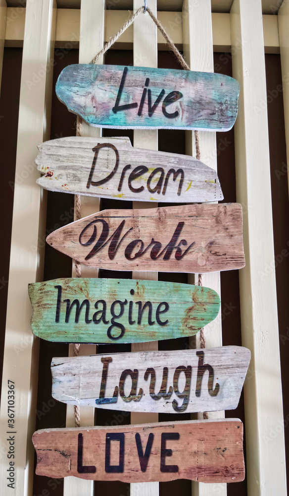 Letreros decorativos con palabras en ingles Stock Photo | Adobe Stock