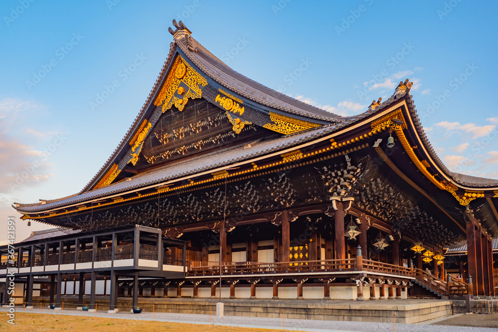 Japan. Kyoto. Higashi-Honganji temple close-up. Brown and gold temple ...