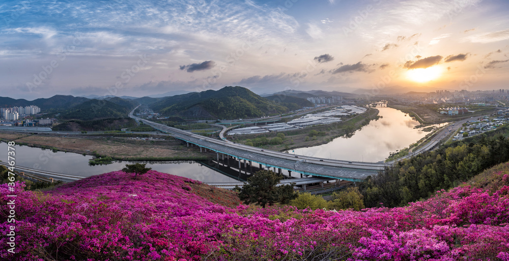 Sunrise of the Geumho River from Waryongsan Mountain in Daegu, South ...