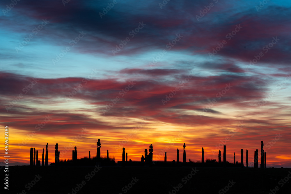 Foto de Traditional maori carvings part of Ātea a Rangi star compass ...