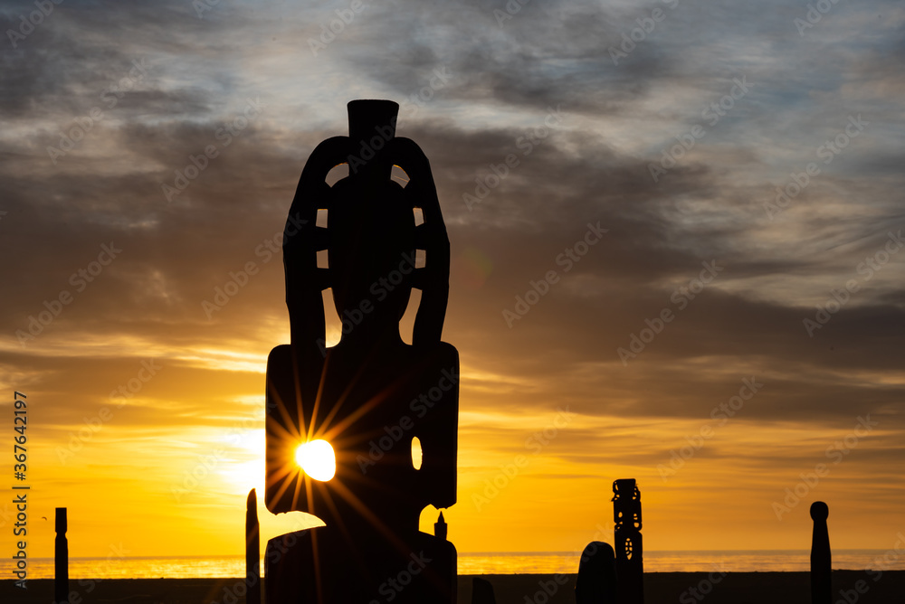 Traditional maori carvings part of Ātea a Rangi star compass, Clive ...