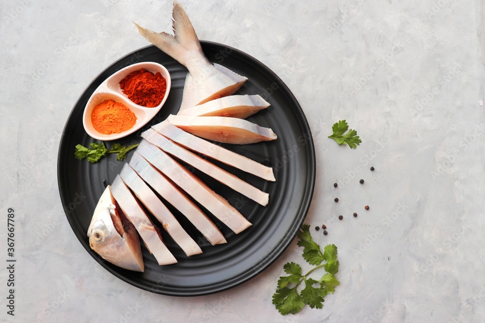 Indian fish fry recipe- fresh whole Pomfret fish or butter fish or ...