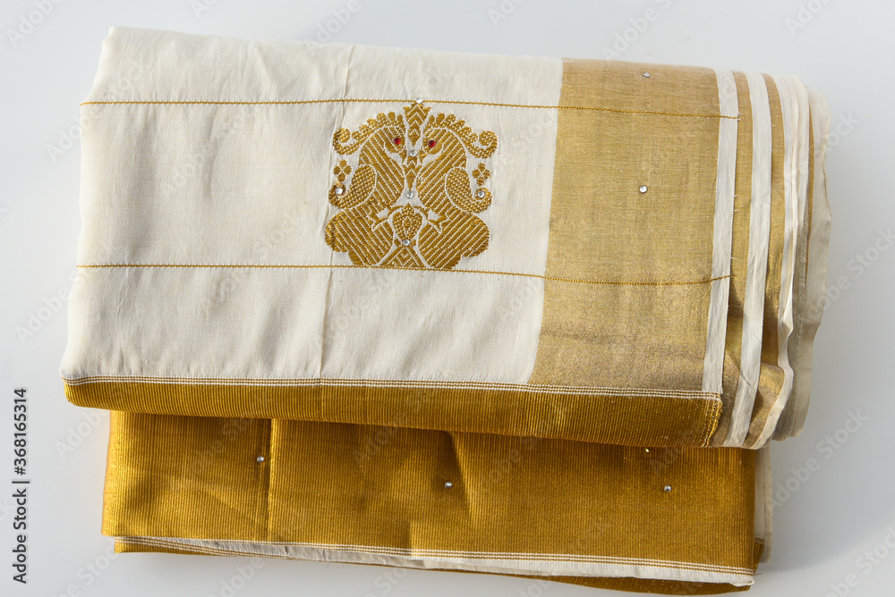 Indian silk sari, handmade white Kerala Sari, woman use this ...