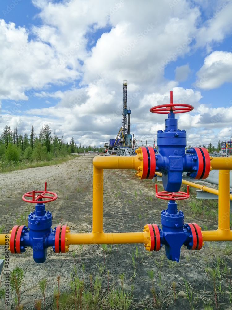 Pipeline manifold of gas wells of producing gas wells in the northern ...