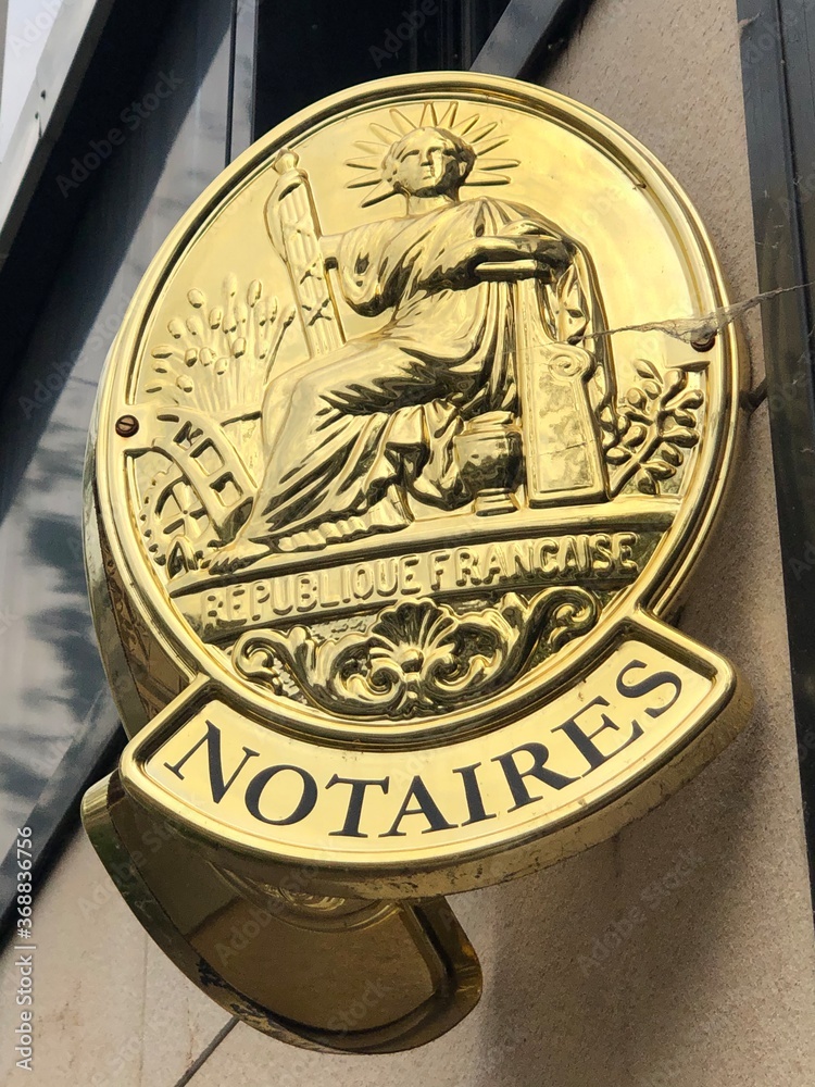 Foto de Plaque de cuivre d'office notarial à La Flotte, Île de Ré do ...