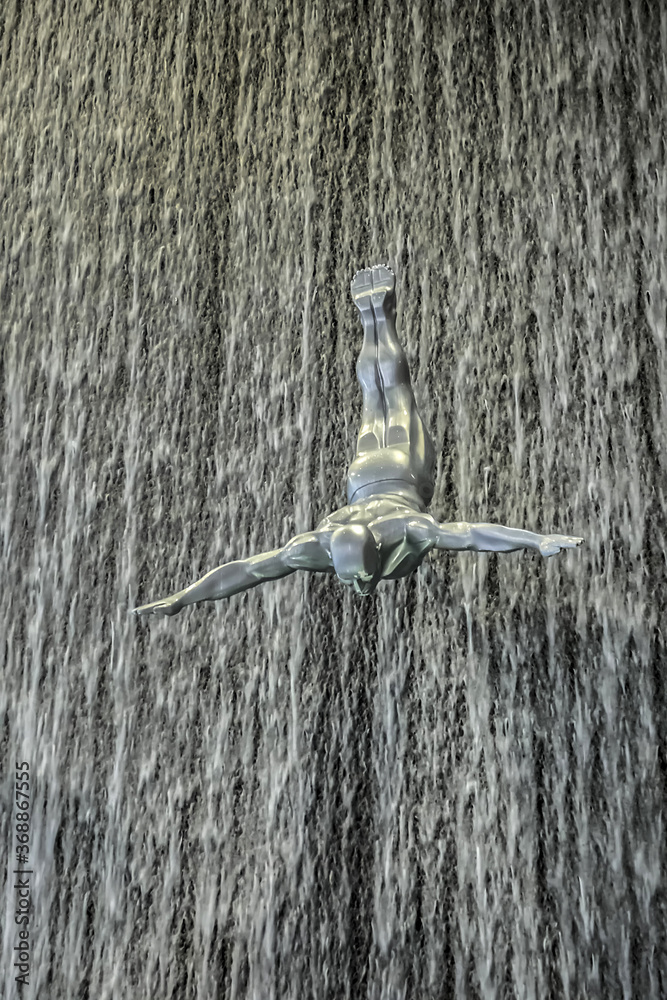 Famous Waterfall in Dubai Mall (world's largest shopping mall) - 30m in ...