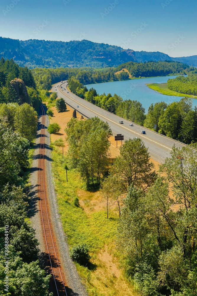 Interstate highway I-80N along the Columbia River, passing through the ...