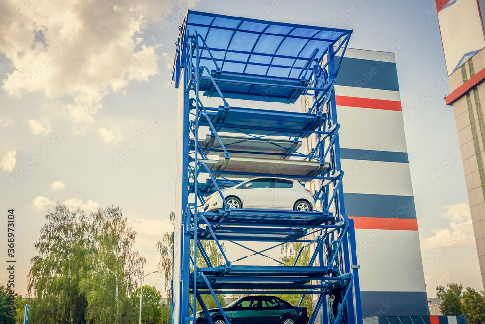 Fotografia do Stock: Vertical automated car Parking system on the ...