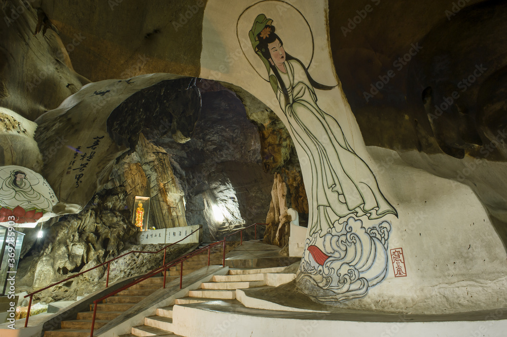 characters and events from Chinese mythology inside Perak Cave Temple ...