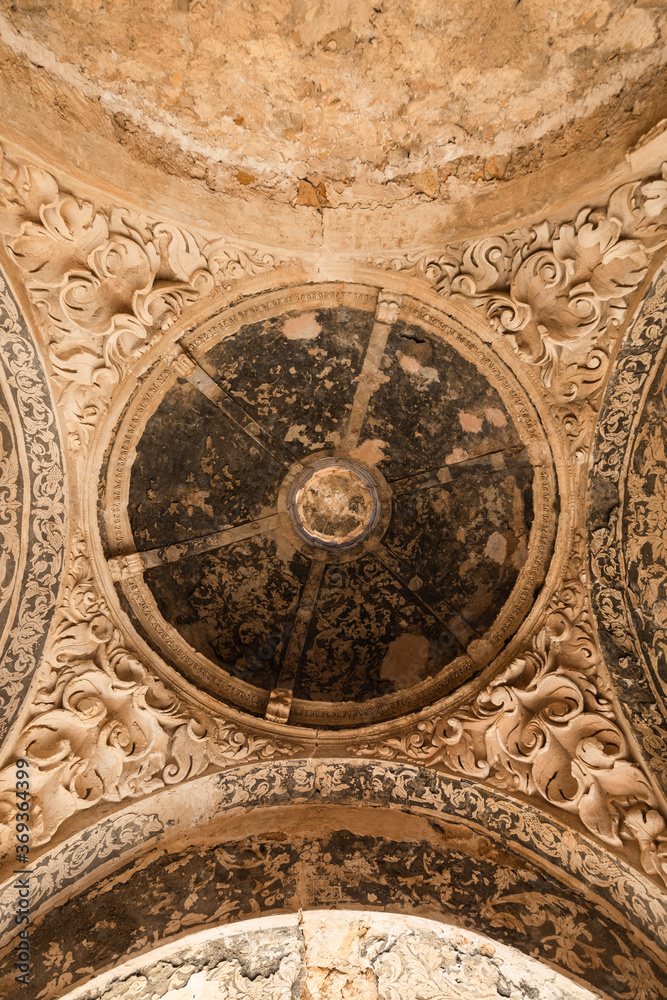 Ruin dome of medieval castle hermitage of Los Poyos in Las cuev Stock ...