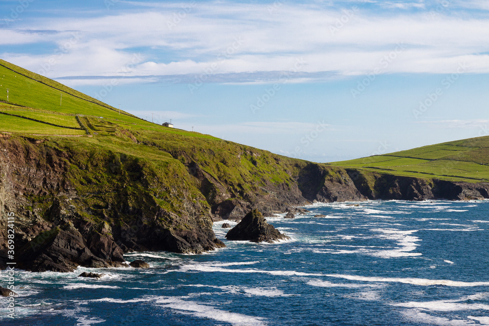 Beautiful coastline of Dingle Peninsula, Ireland, rolling hills in ...