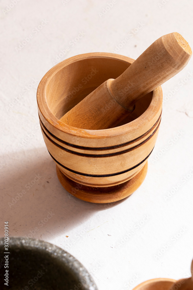 Pilon de moler construido en madera de diferentes tamaños y propósitos ...