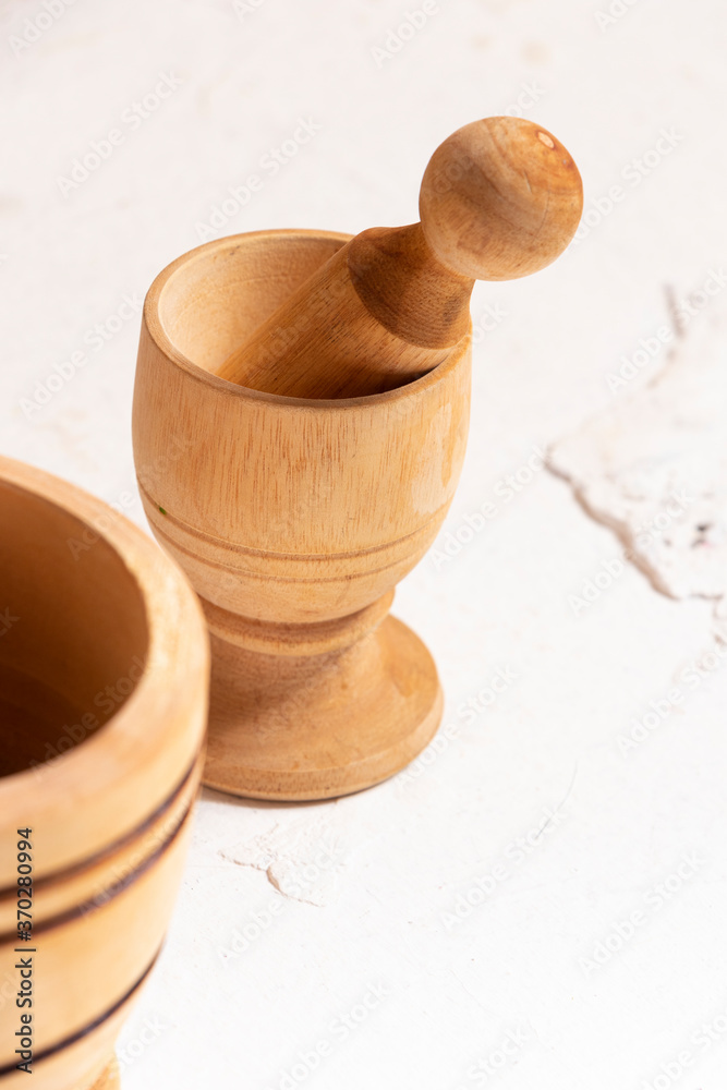 Foto de Pilon de moler construido en madera de diferentes tamaños y ...