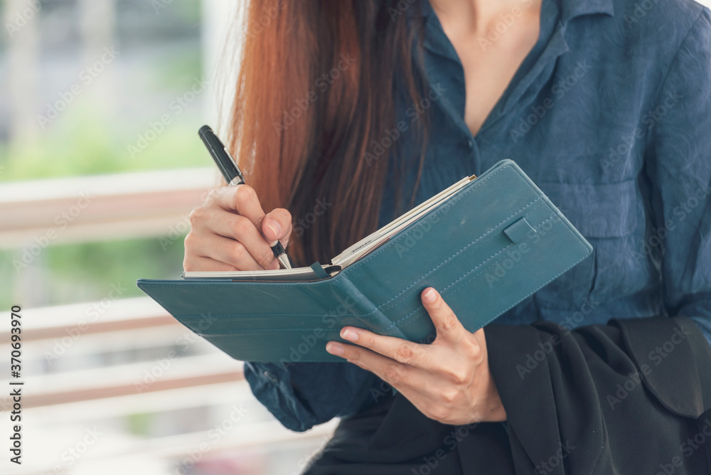 Agenda of planner woman schedule and organize appointment 2020 Calendar ...