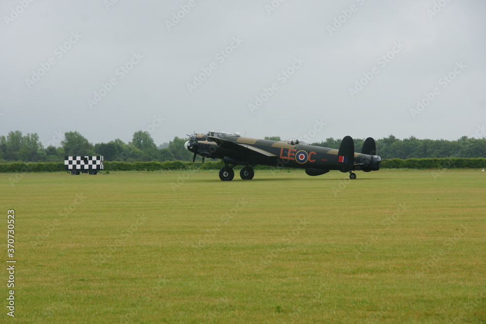 Avro Lancaster, bomber, ww2, heavy bomber, Dresden 1000 bomber raid ...
