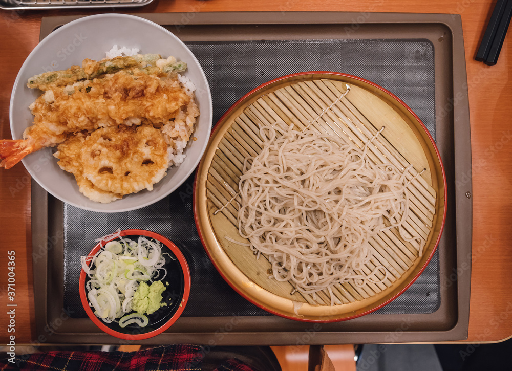 Japanese cold ramen noodles (Zaru ramen) with tempura set in Japanese ...
