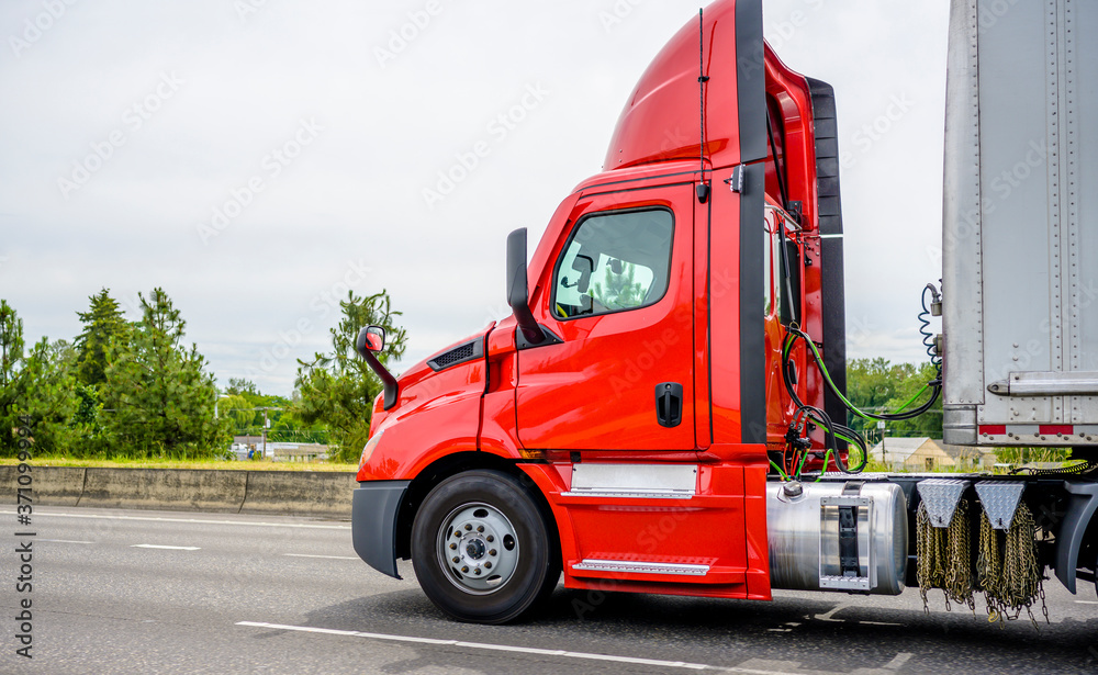 Semi Truck Trailer Profile