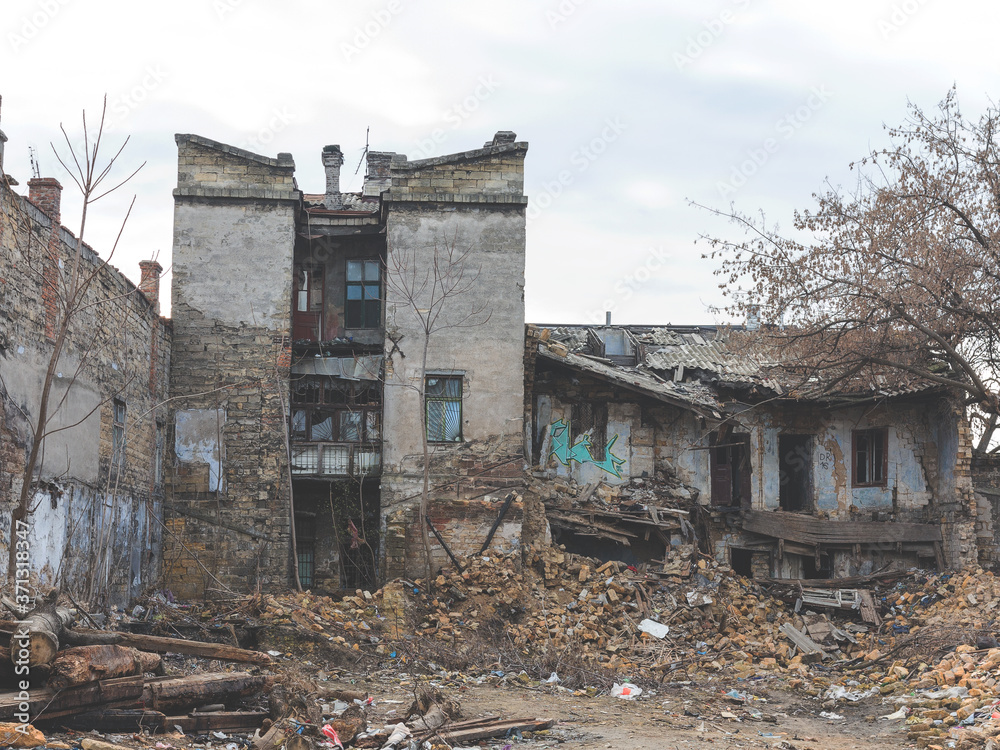 Terrifying landscape of destroyed homes in poor quarter for the poor ...