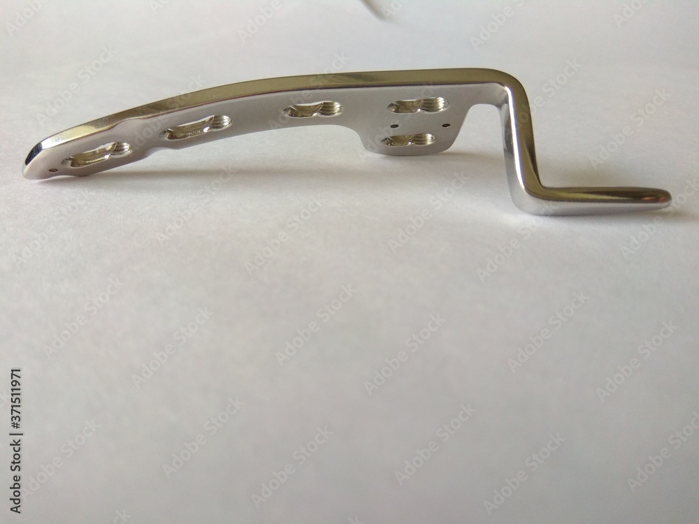 Hook plates in traumatology for treatment clavicle fractures and ...