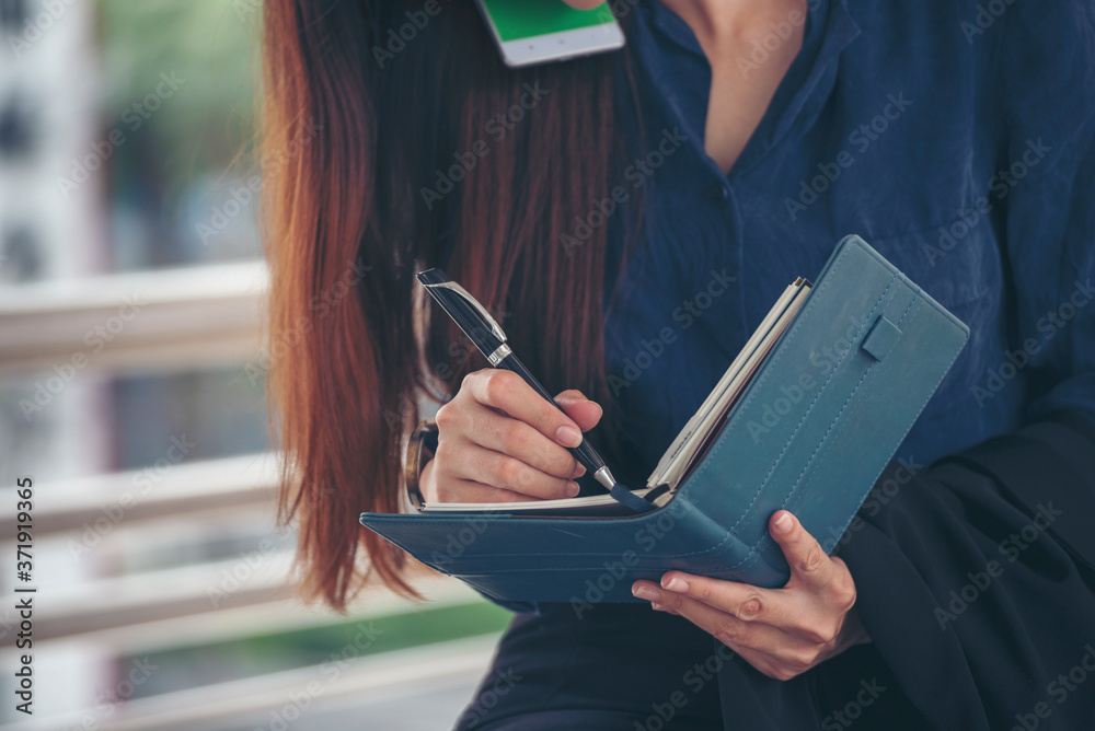 Agenda of planner woman schedule and organize appointment 2020 Calendar ...