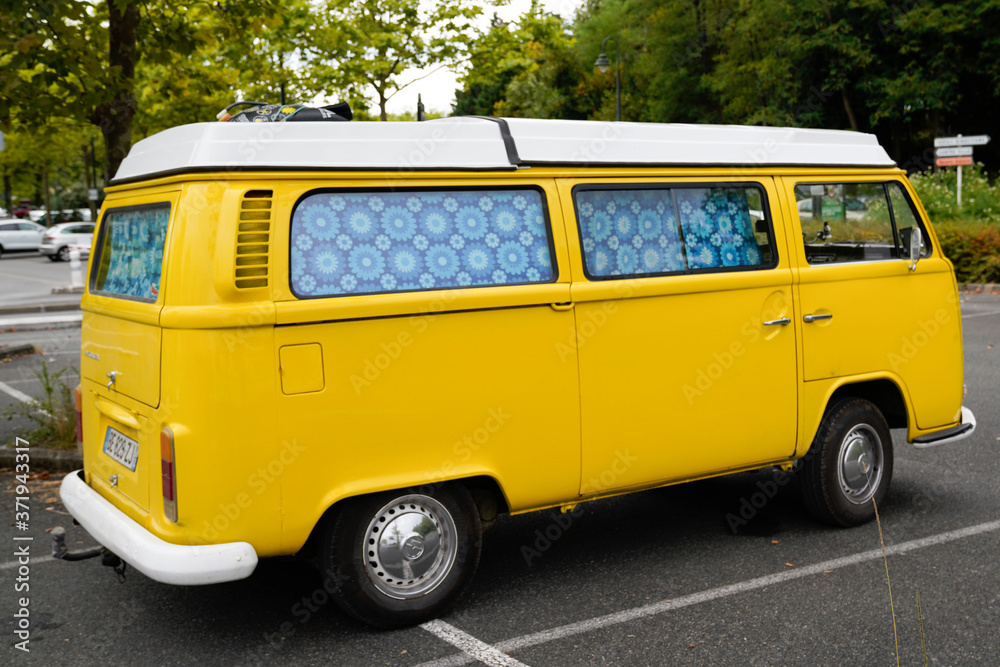 bus vintage campervan yellow model van fourgon combi camper from ...