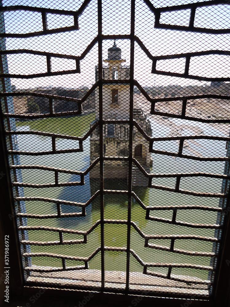 Contrasting Chittorgarh Fort along with other Famous Forts involving ...