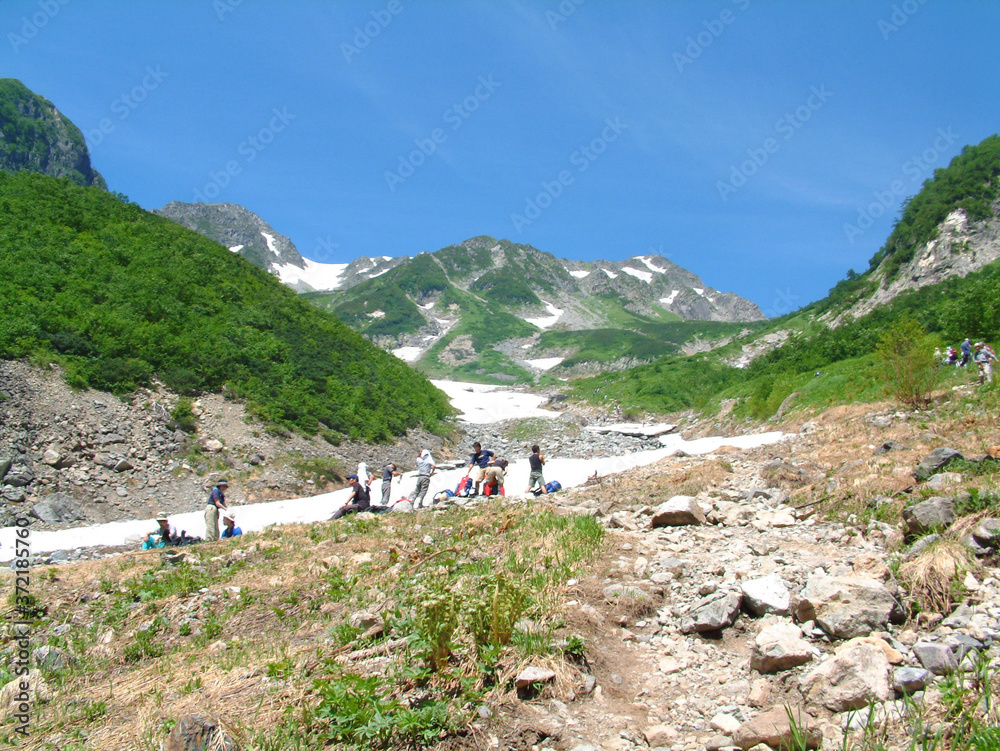 hiking trail in 'OHMAGARI' point of the Yari-Hotaka mountains trekking ...