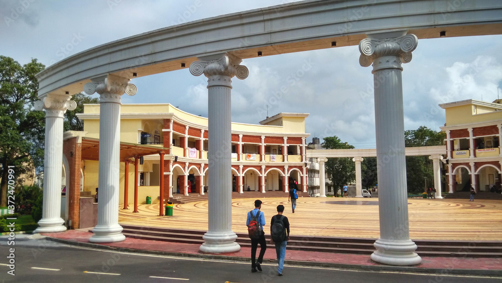 Student plaza at Kamath CIrcle, Manipal institute of technology,MIT ...