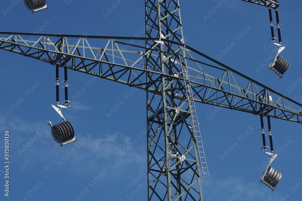 Mast, Gittermast, Strommast, Hochspannungsmast, Hochspannungsleitung ...