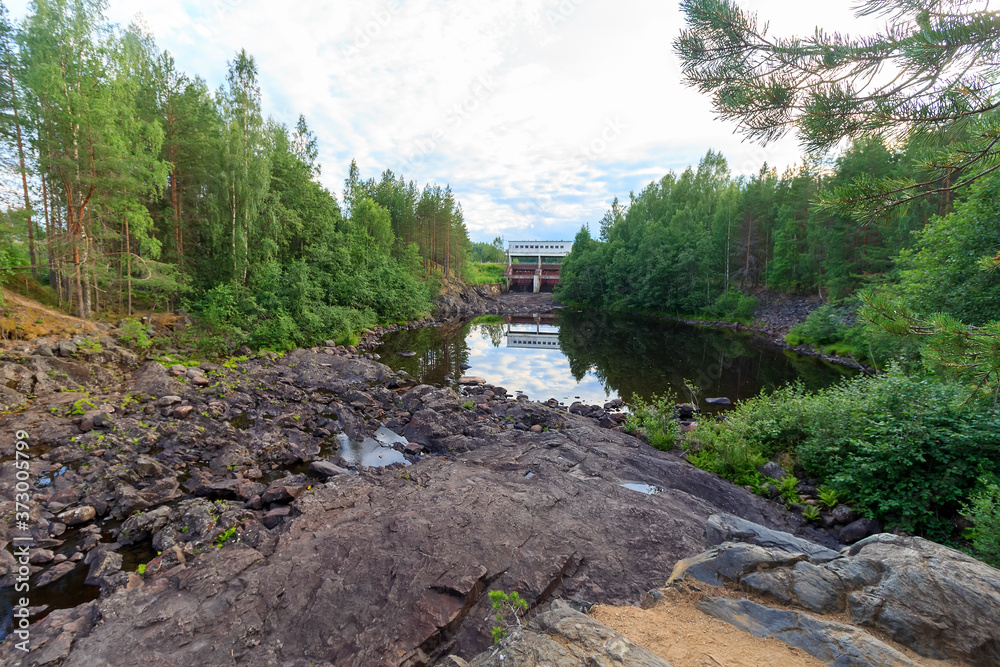 Palieozerskaya hydroelectric power plant and Suna river in Hirvas ...