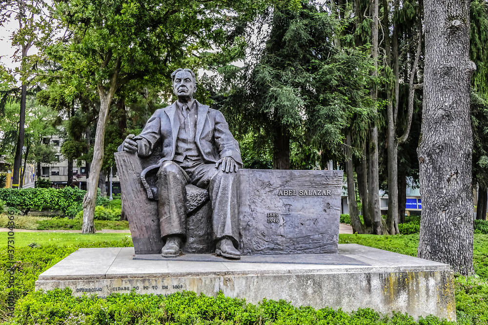 Statue of Abel Salazar in Carregal gardens (Jardim do Carregal). Abel ...