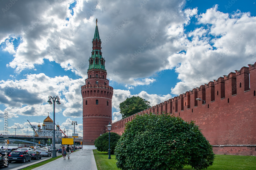 The modern territory of the Moscow Kremlin was formed at the end of the ...