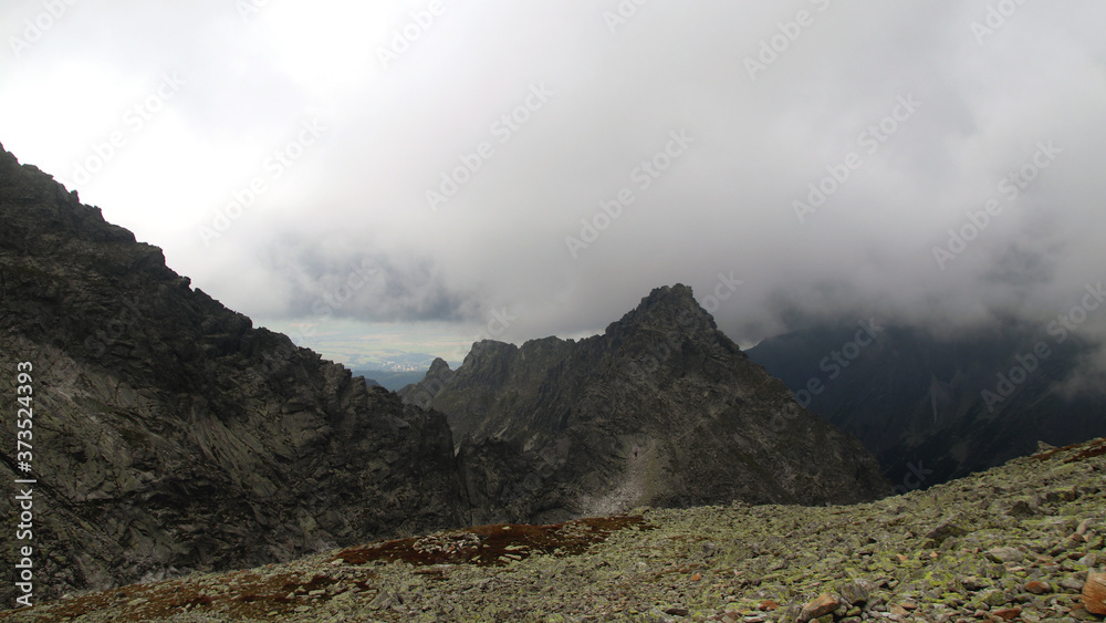 Czerwony szlak na Rysy od strony Słowackiej odcinek od Chaty pod Rysami ...