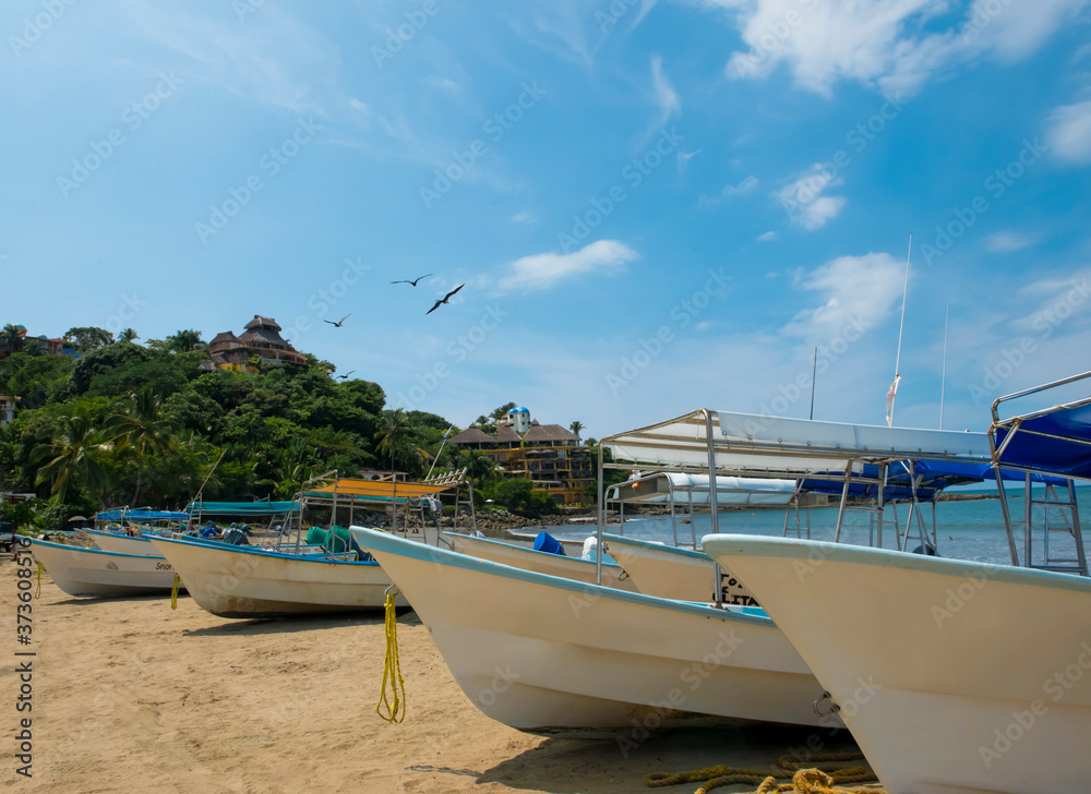 Lanchas pangas mexicanas playa barcos navíos naves barca embarcaciones ...
