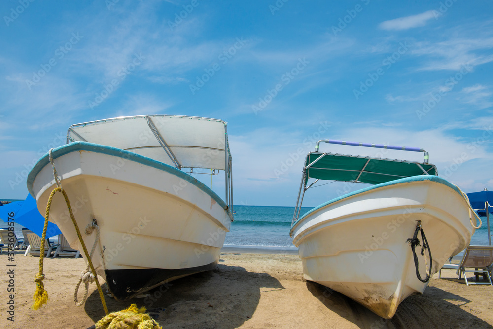 Lanchas pangas mexicanas playa barcos navíos naves barca embarcaciones ...
