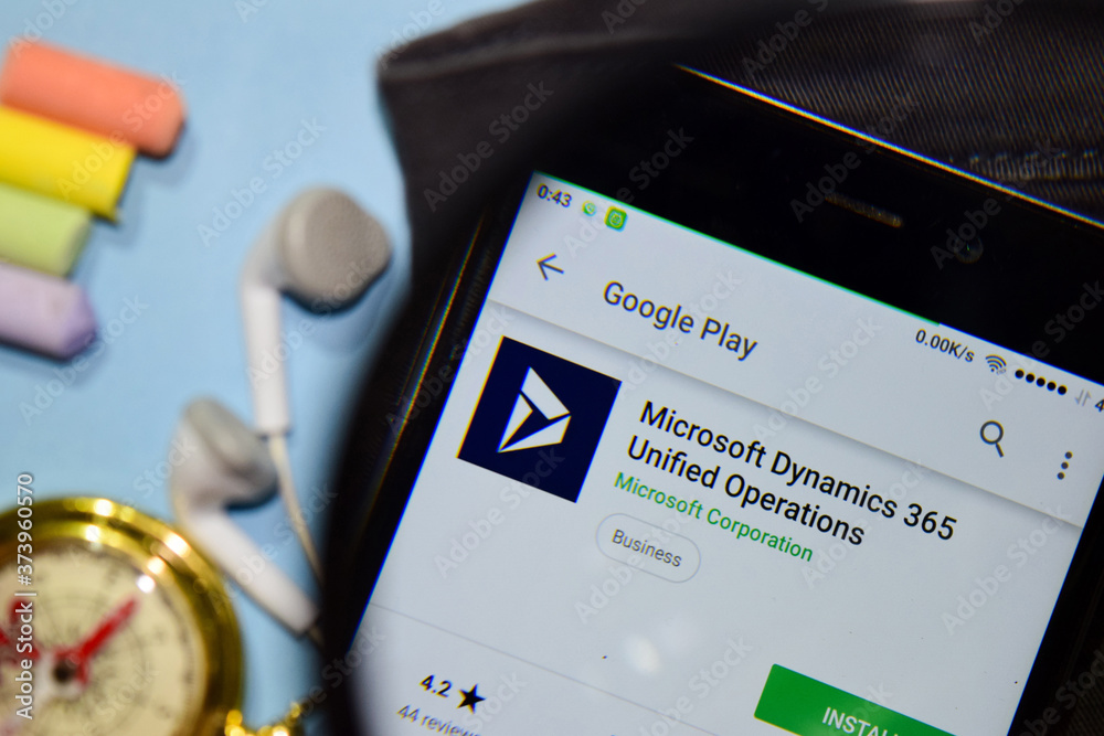 Microsoft Dynamics 365 Unified Opeartions dev app with magnifying on ...