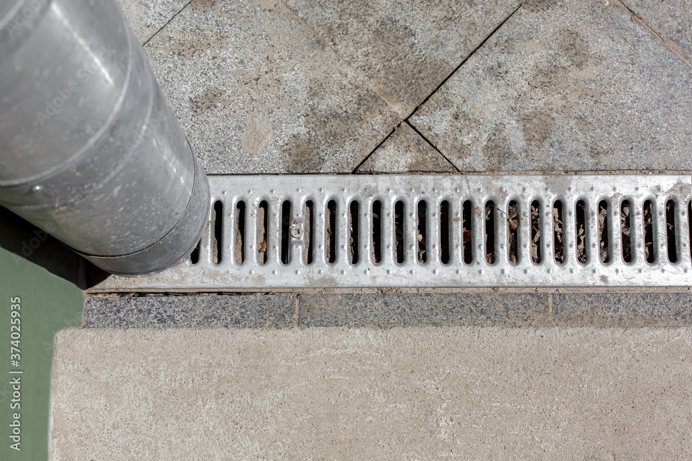 urban engineering structure drainpipe with a drainage grate for ...