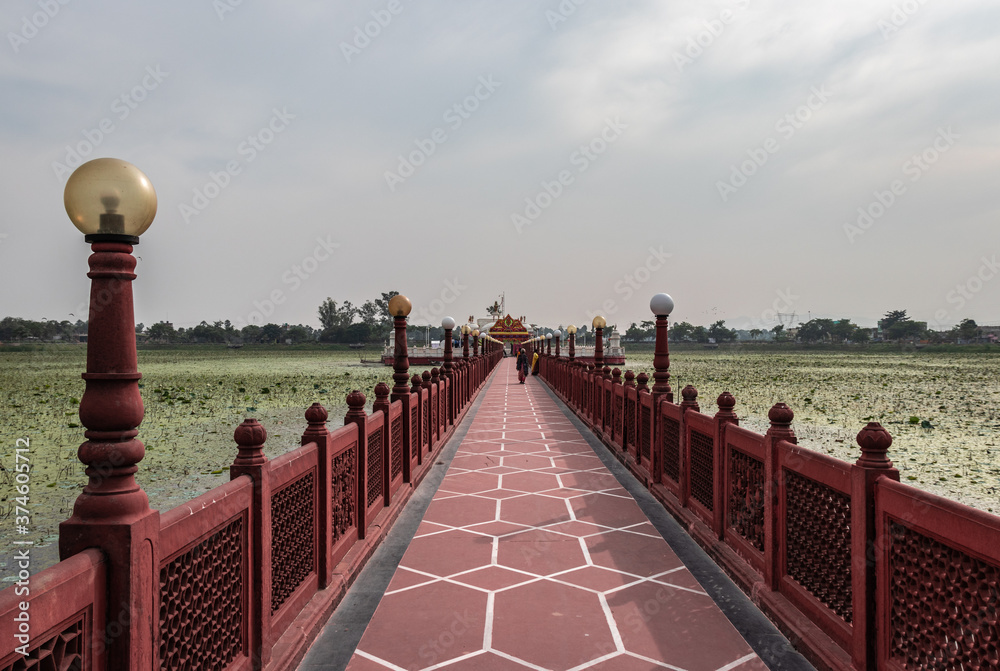 jal mandir pawapuri lord mahavir jain temple Stock Photo | Adobe Stock