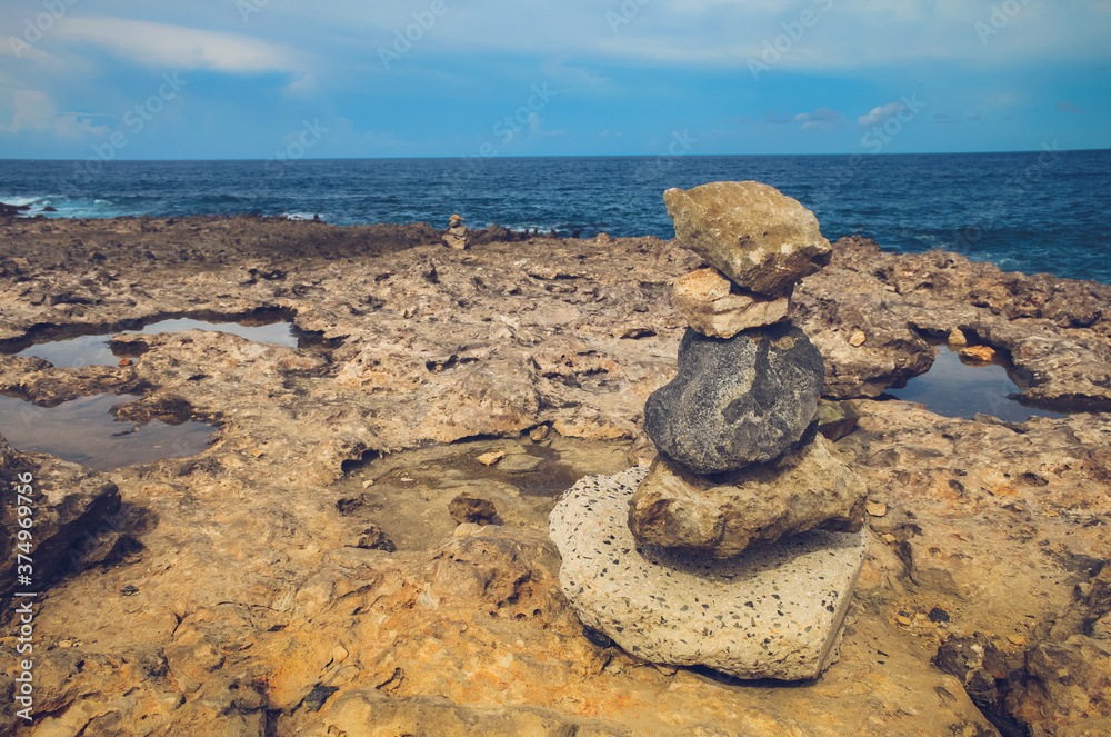 wishing stones in aruba baby beach in the caribbean natural pool and ...