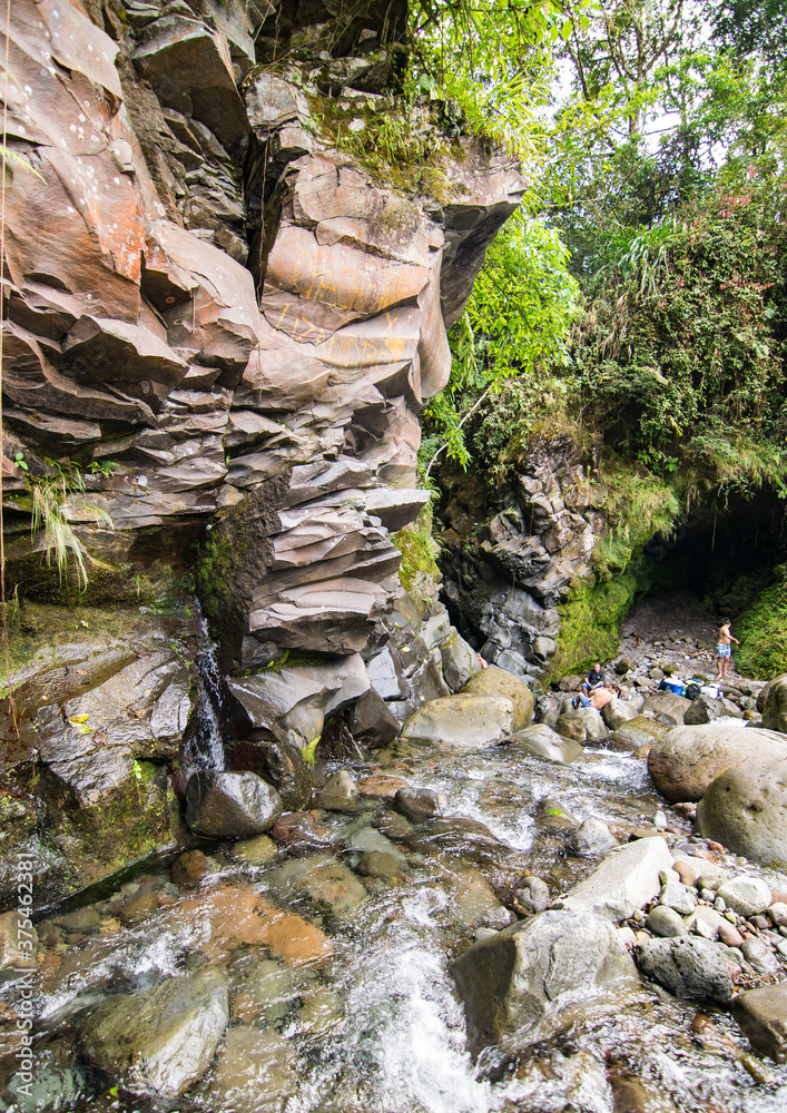 Vista del cañón macho de monte en Chiriquí, Panamá, donde se puede ...