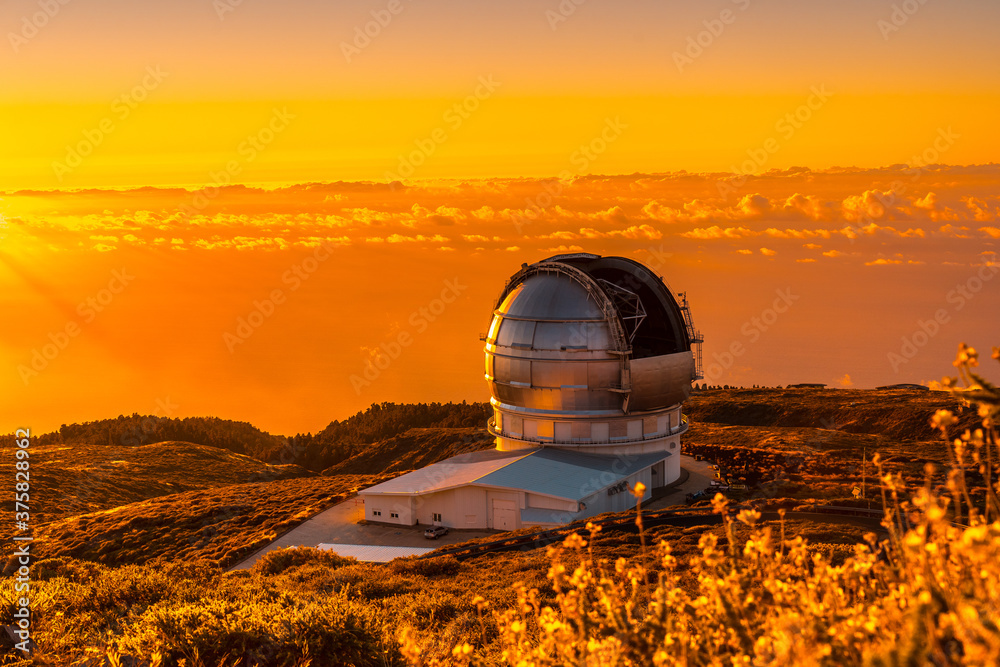 Large Canary Telescope called Grantecan optico del Roque de los ...
