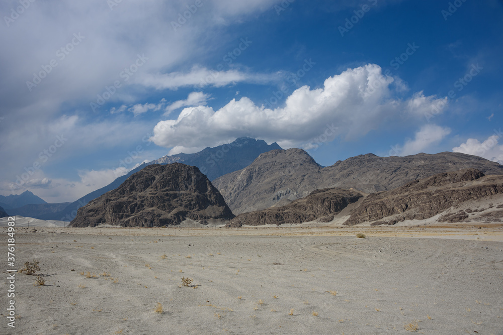 Sarfaranga cold desert, the world's highest in Skardu, Pakistan Stock ...