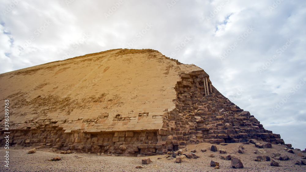 Bent pyramid of Egypt Saqqara history step to learn how Egyptian build ...