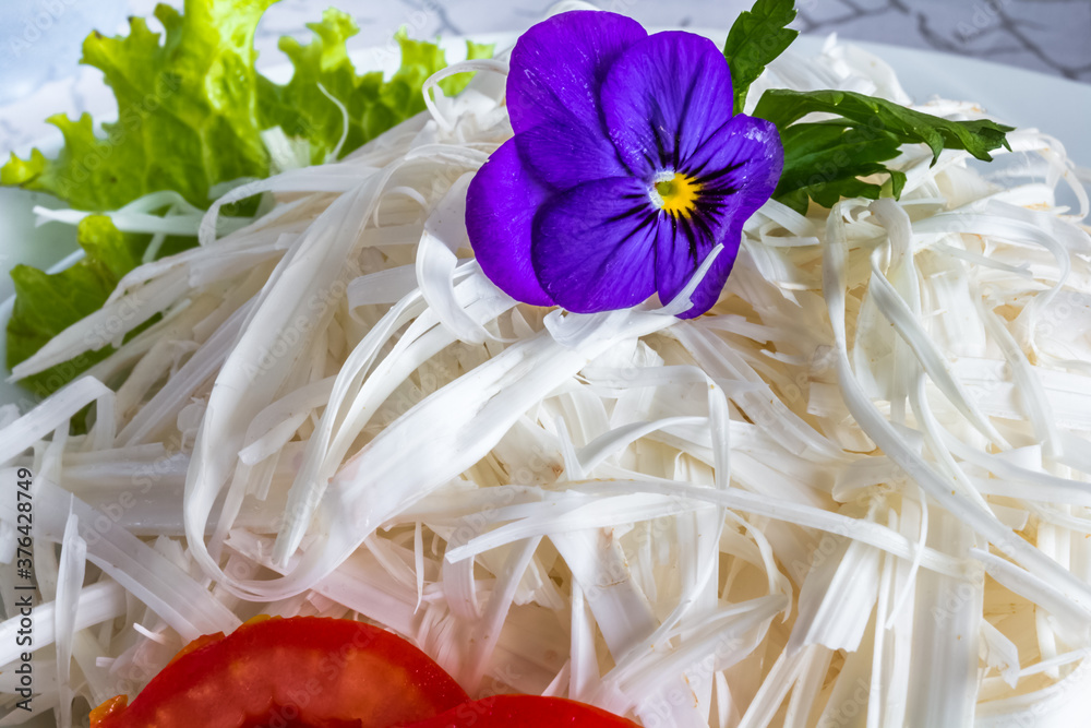 Salade de palmiste, plat gastronomique de l’île de la Réunion Stock ...