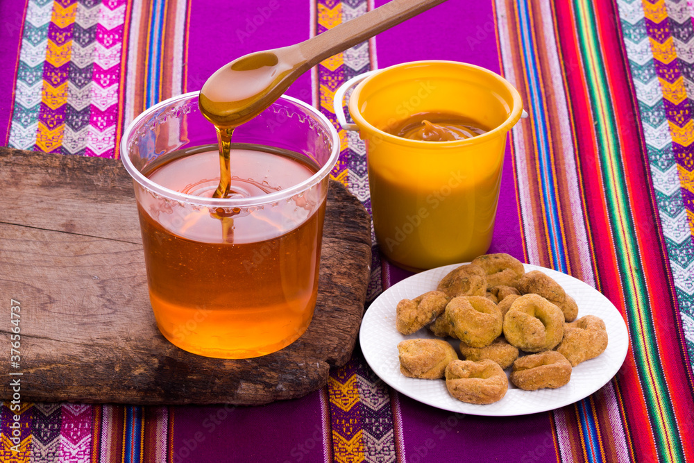 Miel De Abeja Natural Artesanal Orgánica De Los Andes Del Perú Con