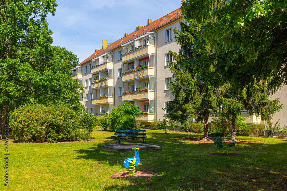 DDR Architektur, Typenbauten, Plattenbau Ostdeutschland, Fertigbauweise ...