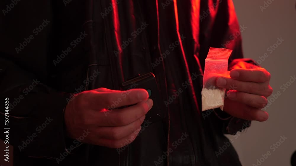 Funny drug dealer from the 80s 90s using a pager beeper to stay in ...