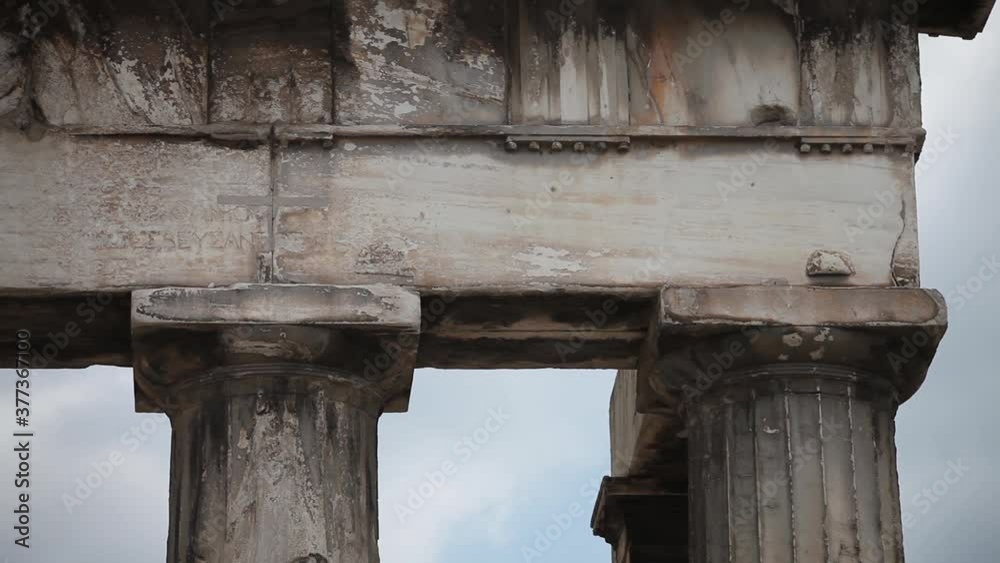 Ancient Greek monument with columns extreme close up vídeo do Stock ...