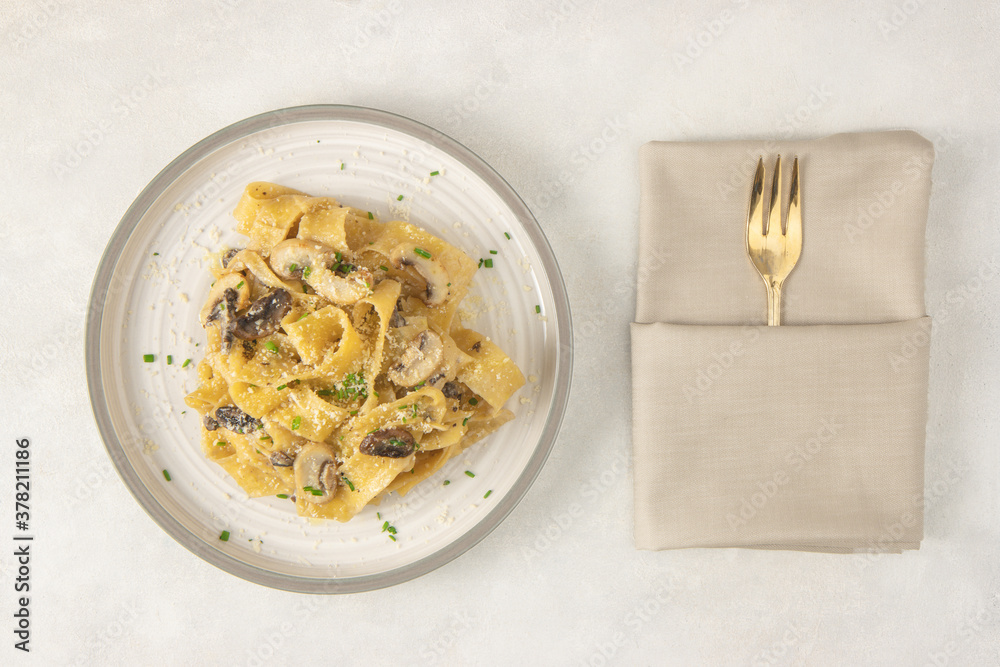 Homemade Italian fettuccine pasta with mushrooms and parmesan ...