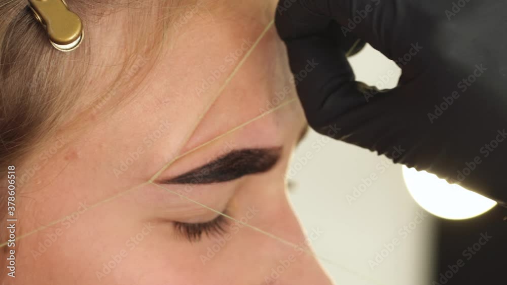 Vidéo Stock Professional styling, correction and lamination procedures ...